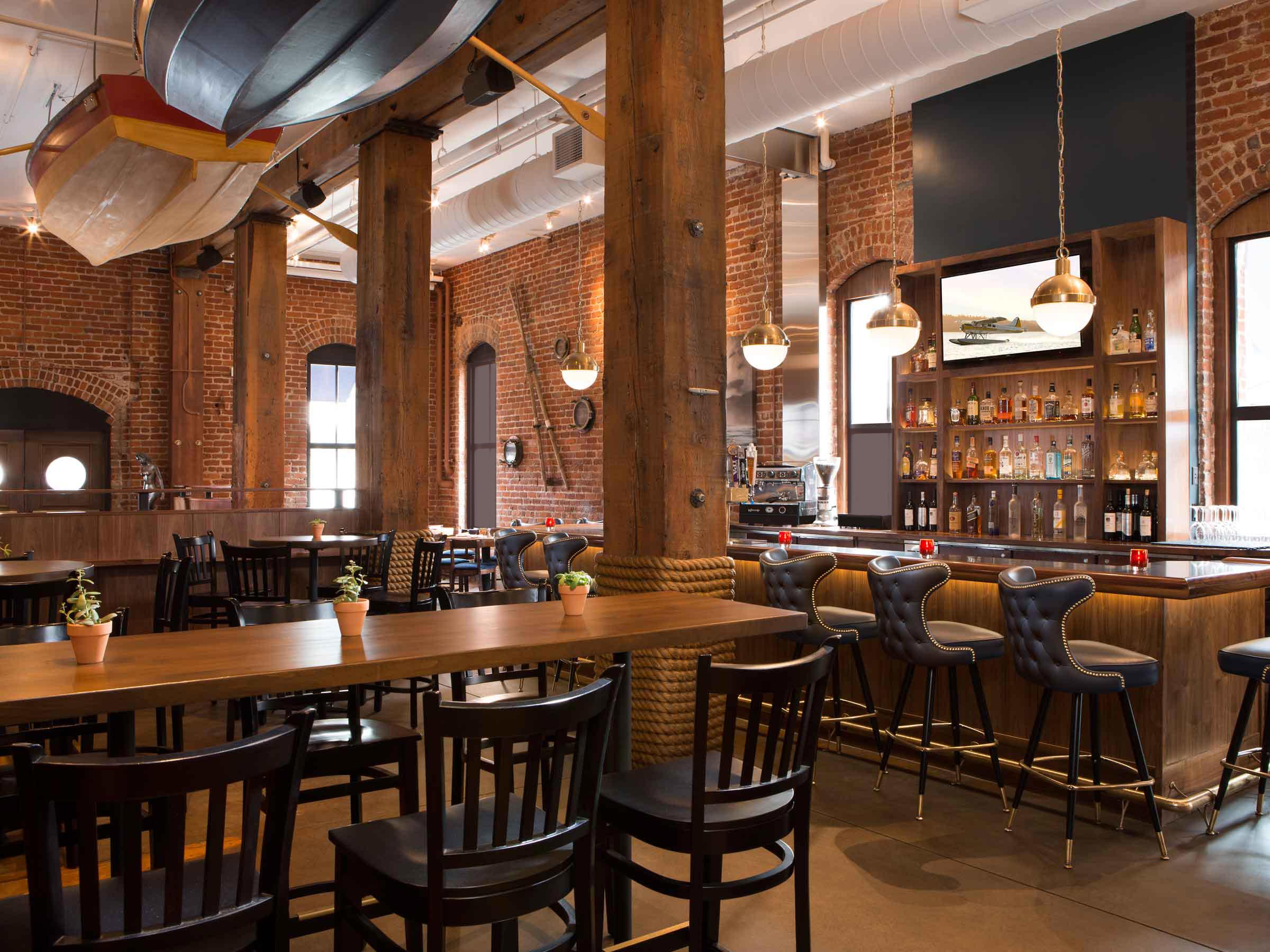 Blue Mermaid Restaurant | Fisherman's Wharf Restaurants & Bars